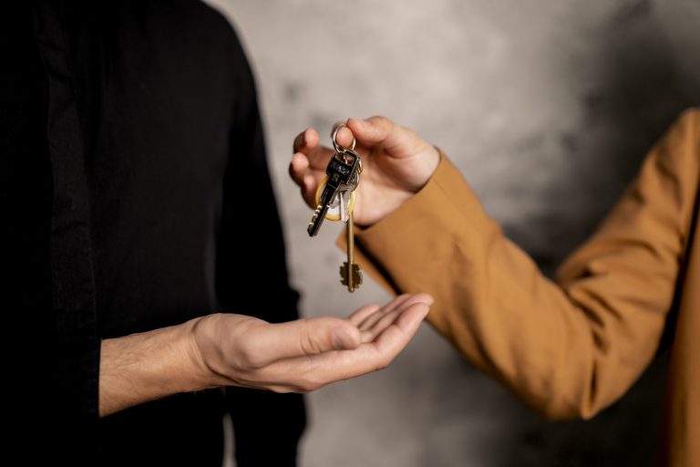 Rental Key Handover: A Step-by-Step Guide